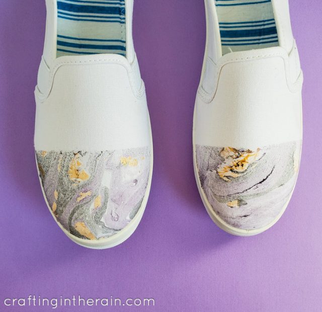 Marabu Easy Marble Shoes - Crafting in the Rain